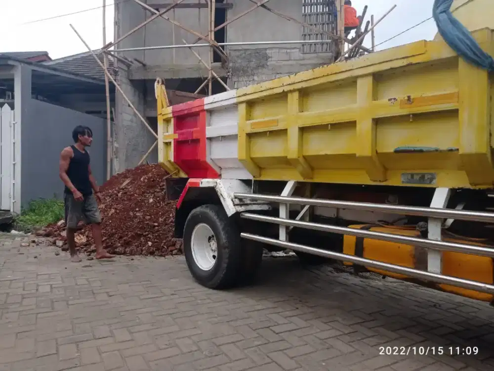 Mobil Tukang angkut sampah dan tanah barang bekas - Konstruksi dan ...