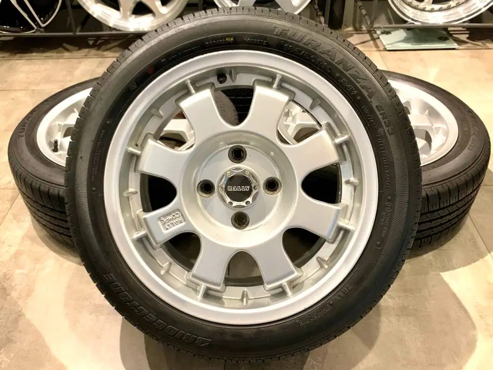 Velg Rally di Indonesia - OLX Murah Dengan Harga Terbaik - OLX.co.id