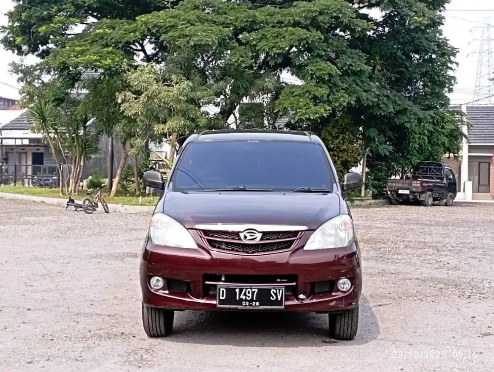 Xenia XI 1,3 MT 2011 Dp 9 jt - Mobil Bekas - 914141620