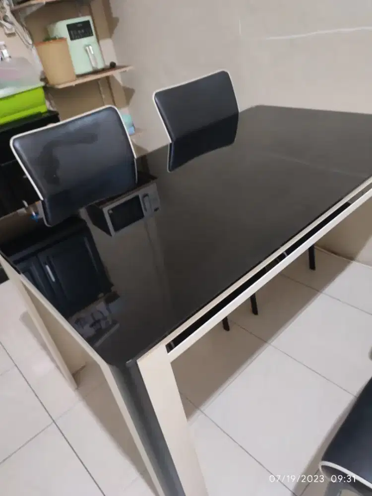 Meja makan tempered glass INFORMA - Perlengkapan Rumah - 901783649