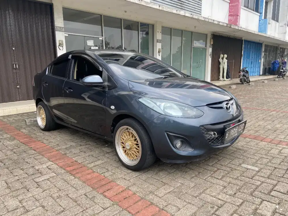 Mazda2 R 2010 AT [dp 5jt] - Mobil Bekas - 912103924