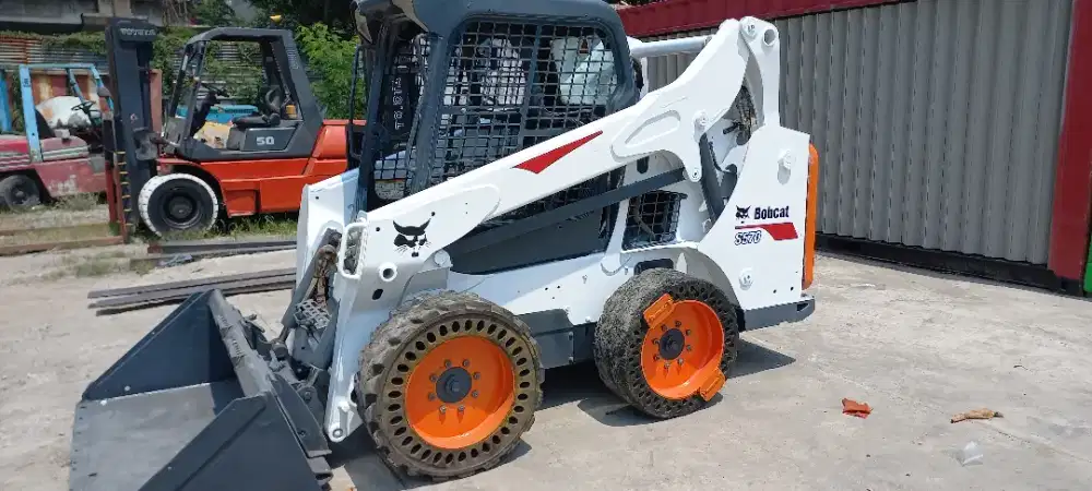 Skid steer loader BOBCAT S570 2018 orisinil mesin KUBOTA - Mesin ...