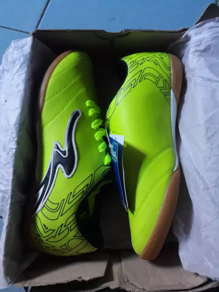 Sepatu Speed di Indonesia - OLX Murah Dengan Harga Terbaik - OLX.co.id