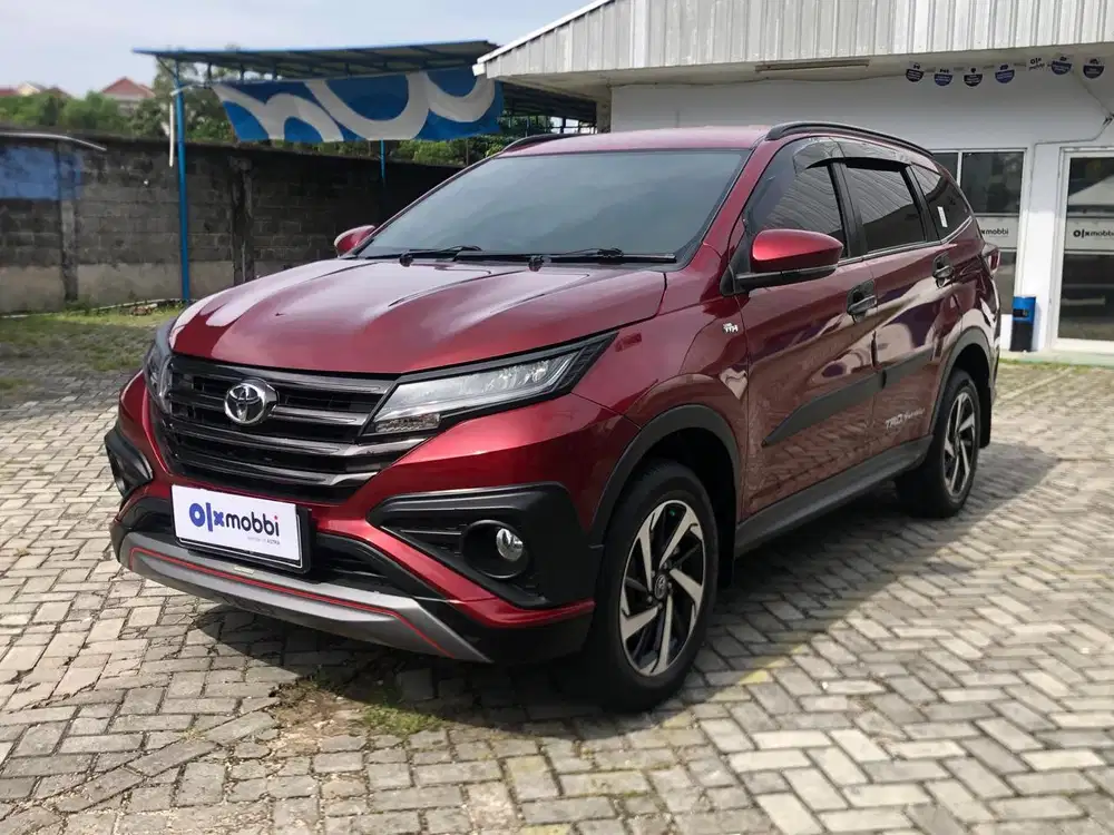 Toyota Rush TRD Sportivo Bensin-AT Merah 2021 - Mobil Bekas - 921002955