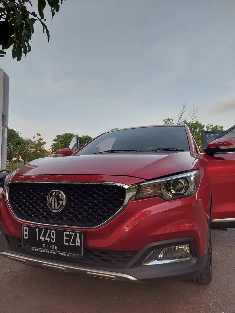 MG ZS (2021) tipe tertinggi & KM rendah - Mobil Bekas - 921235306