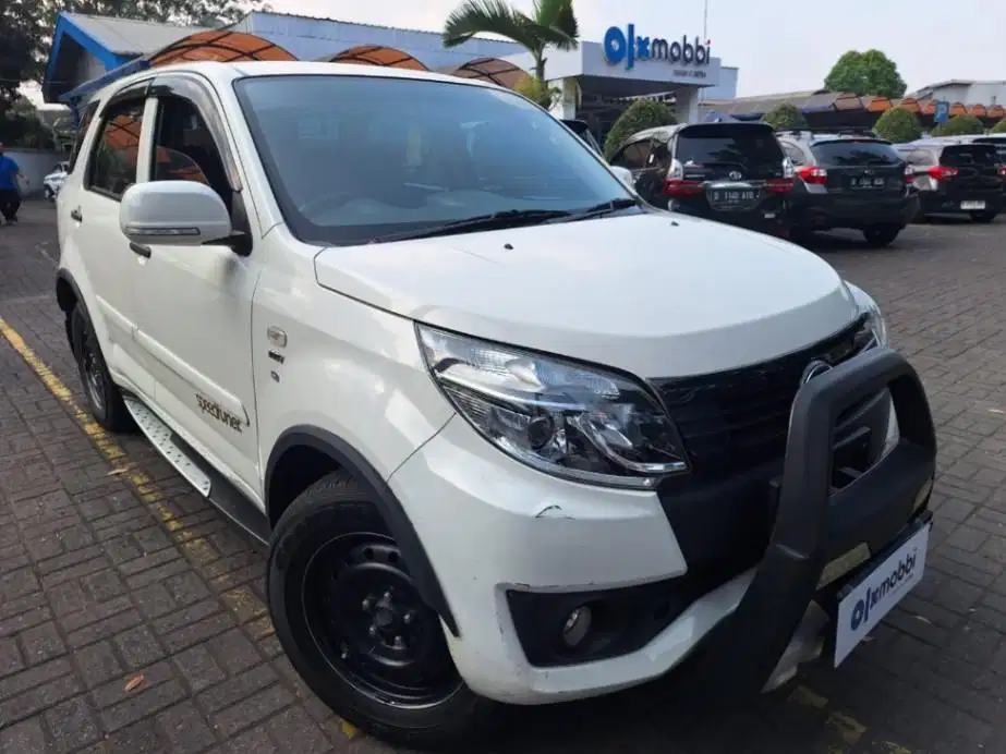 PAJAK PANJANG - DAIHATSU TERIOS 1.5 X EXTRA BENSIN MT 2017 - Mobil ...