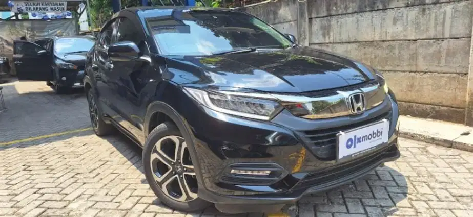 DP Rendah Honda HR-V 1.5 E Special Edition Bensin-AT 2019 3QF - Mobil ...