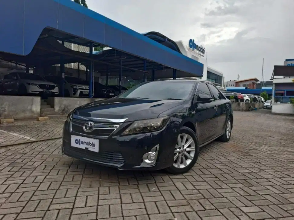 [OLX Mobbi] Toyota Camry Hitam 2.5 Hybrid-AT 2012 UBJ - Mobil Bekas ...