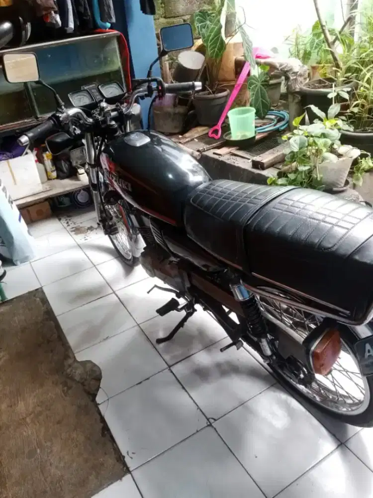 Suzuki Trs - Motor Bekas Terlengkap Harga Murah | OLX Indonesia
