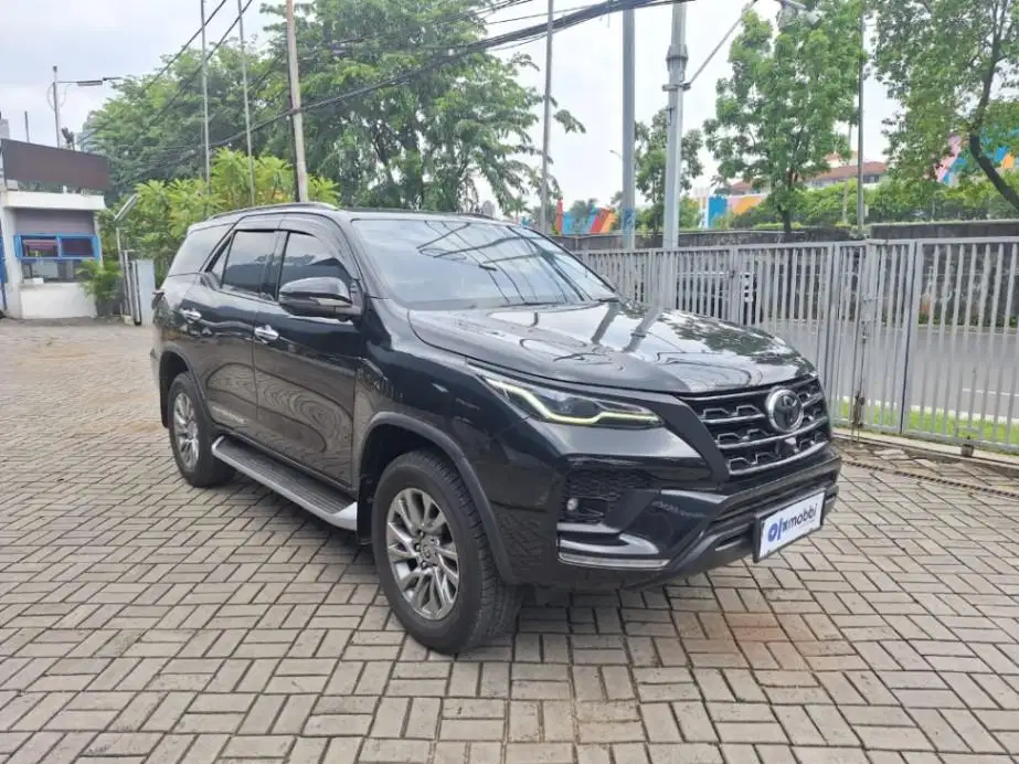 DP 5% Toyota Fortuner 2.4 4x4 VRZ Solar-AT 2021 SJF - Mobil Bekas ...
