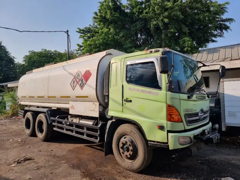 Hino 235 - Jual Beli Truk & Kendaraan Komersial di Indonesia Murah di Indonesia - OLX.co.id