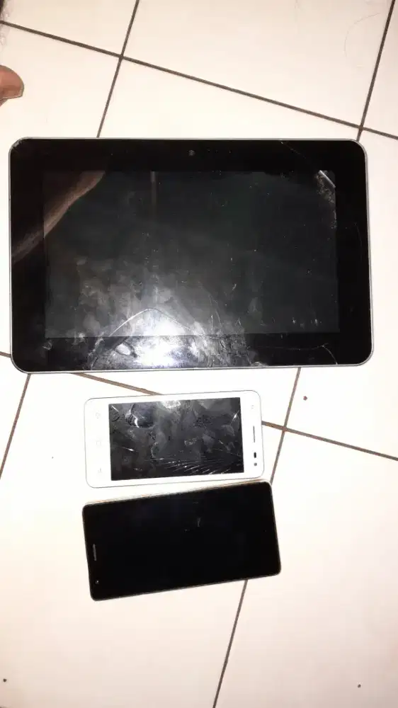 Handphone dan tablet - Handphone - 860199643