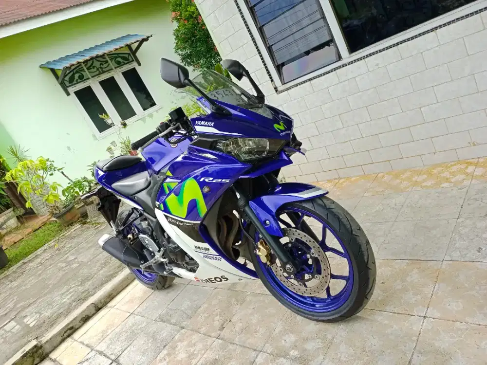 Yamaha R25 Tahun 2017 Movistar Moto GP - Motor Bekas - 914045061