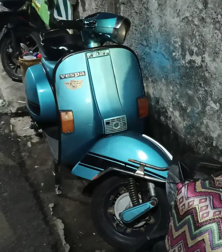 Vespa Strada - Motor Murah Dengan Harga Terbaik - OLX.co.id