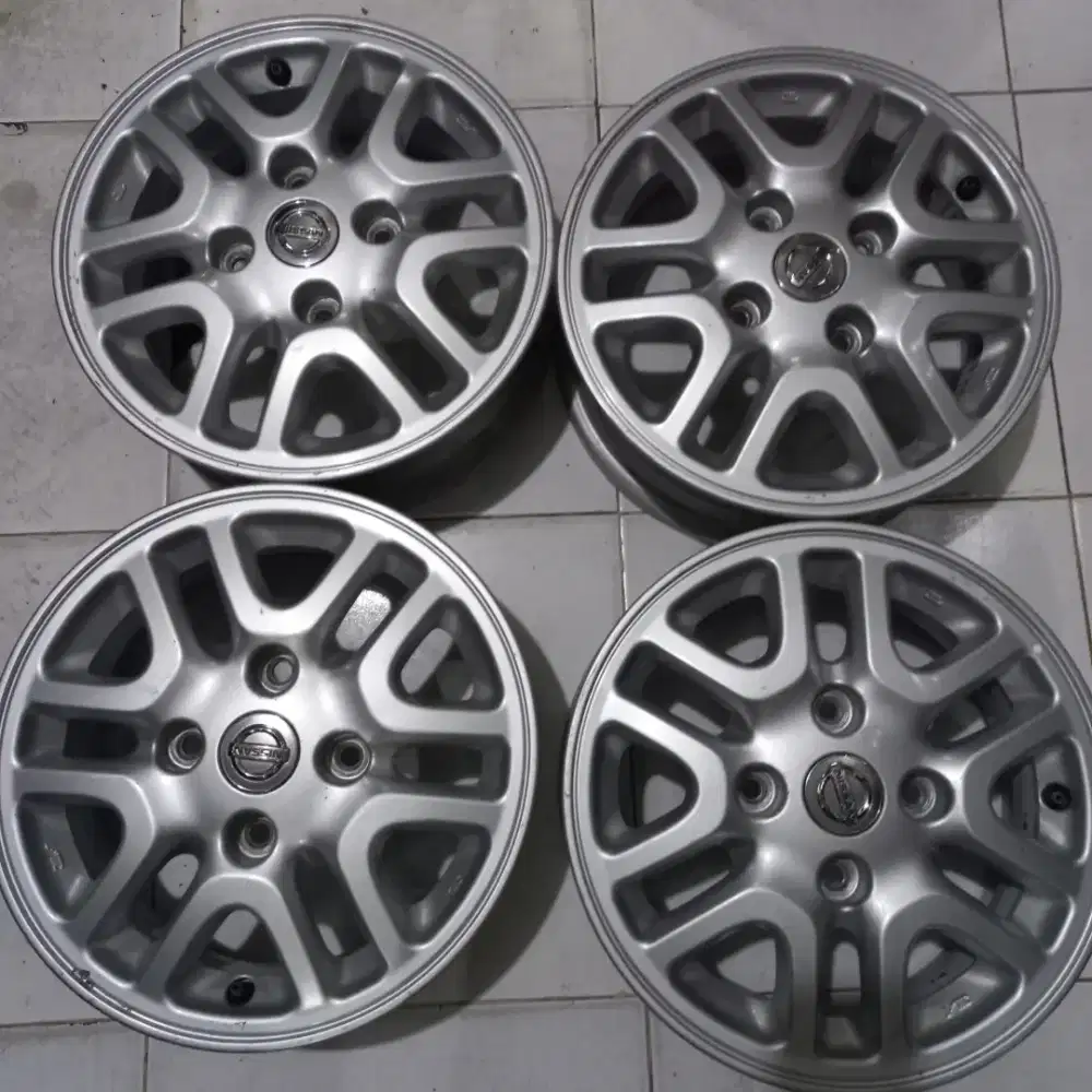 Velg Oem Avanza di Indonesia - OLX Murah Dengan Harga Terbaik - OLX.co.id