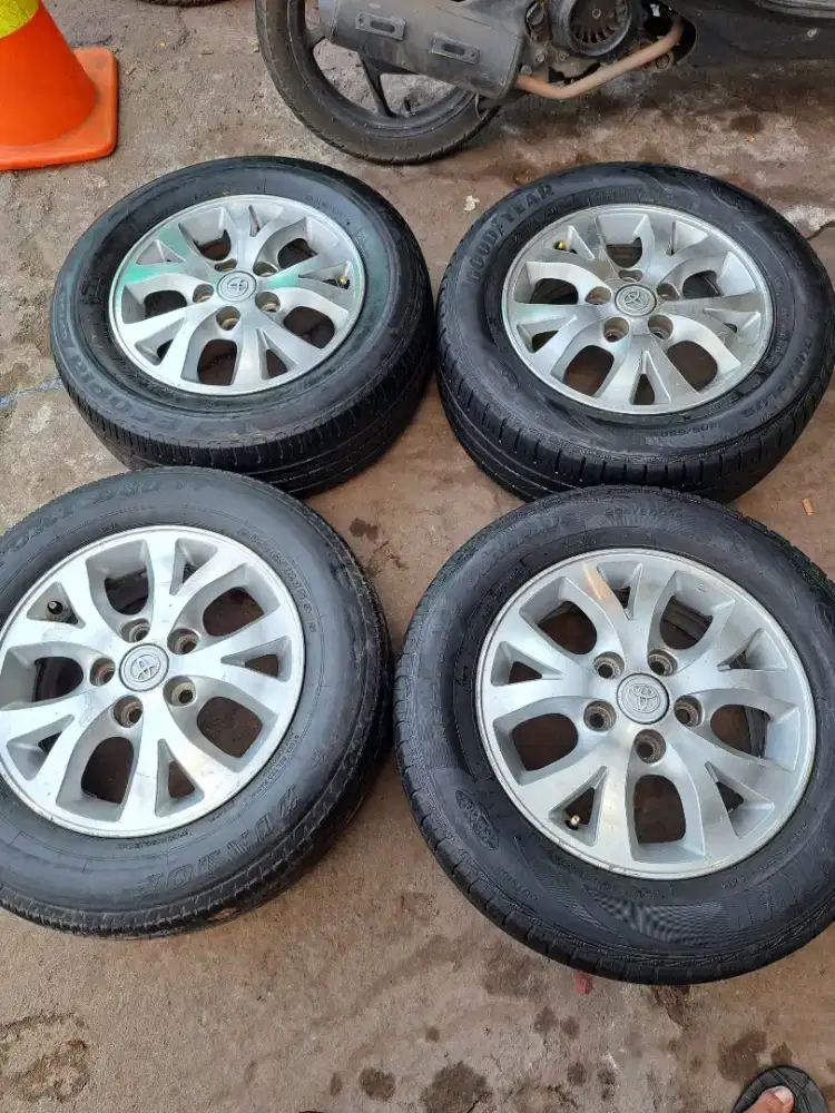 Velg Carry di Indonesia - OLX Murah Dengan Harga Terbaik - OLX.co.id