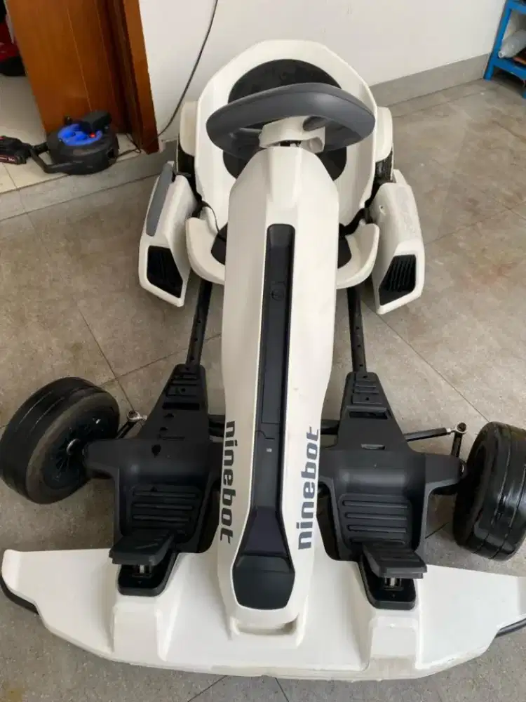 Gokart Segway Ninebot Mini Pro masih ada sisa Garansi dari 1 Tahun ...