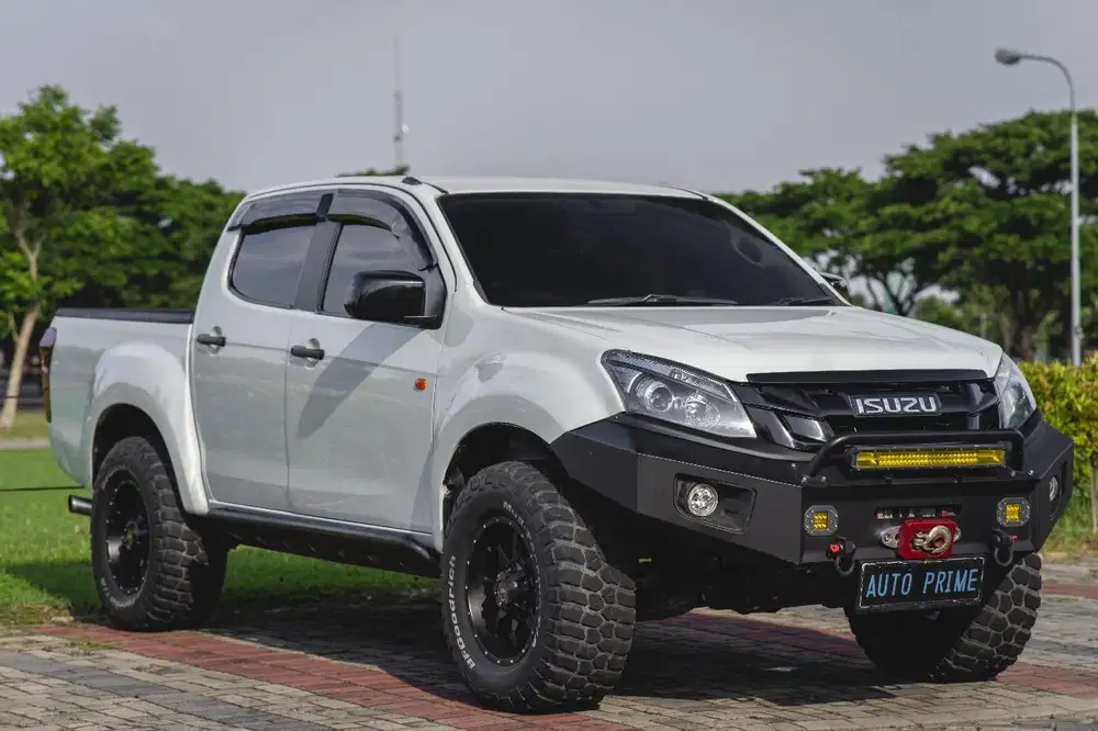 Isuzu DMax 4x4 Rodeo LS MT 2015 TT Nissan Navara - Mobil Bekas - 912930105