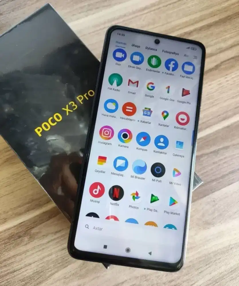 Jual poco x3 pro ram 8/256gb minus pemakaian aja tidak pernah service ...