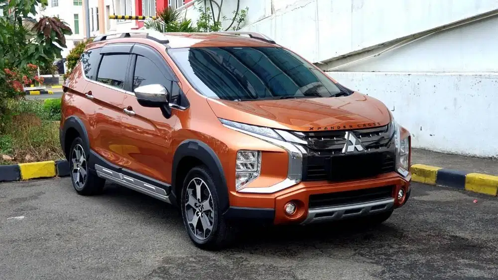 Mitsubishi Xpander Cross Premium Orange Low KM40rb NIK 2020 Record ...
