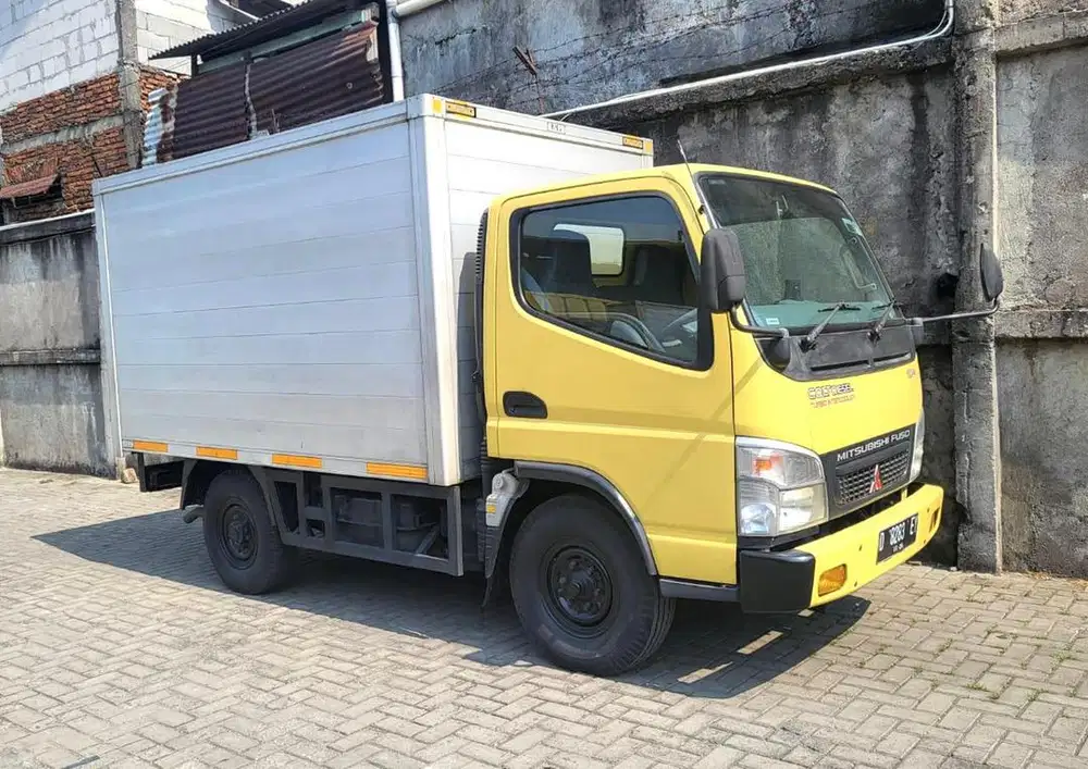 Mitsubishi Canter Box - Mobil Murah Dengan Harga Terbaik - OLX.co.id