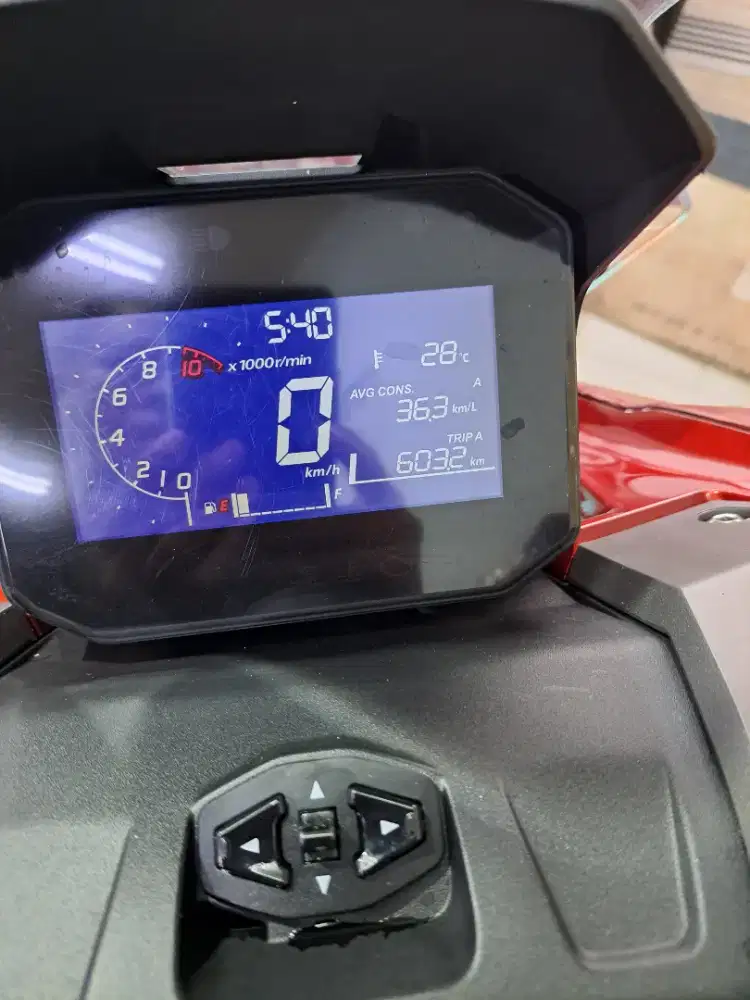 Honda ADV 160 Cbs th 2023 dp 4600 - Motor Bekas - 914104517