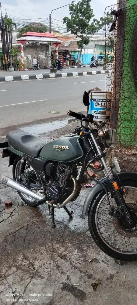 Cb 100 - Motor di Bandung Kota Murah Dengan Harga Terbaik - OLX.co.id