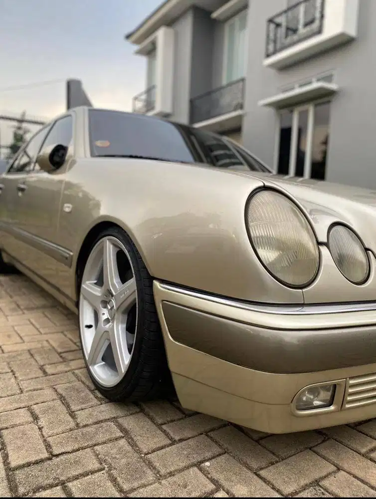 Mercy E320 - Jual Beli Mobil Bekas Murah & Cari Mobil Bekas di ...