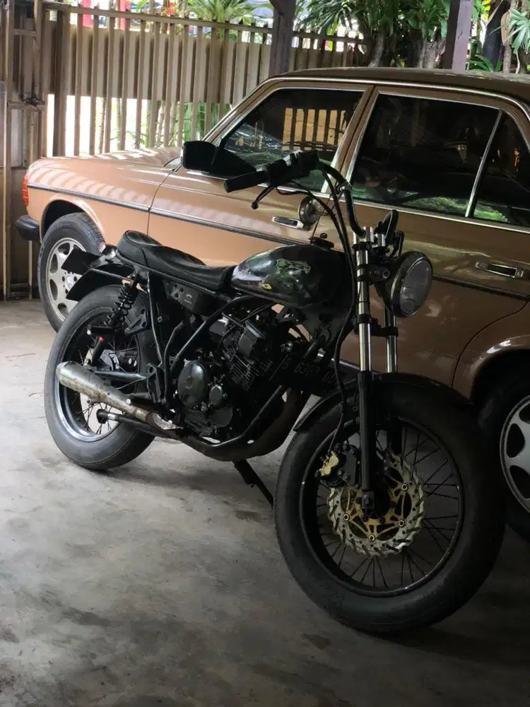 Custom Motor British di Indonesia - OLX Murah Dengan Harga Terbaik ...