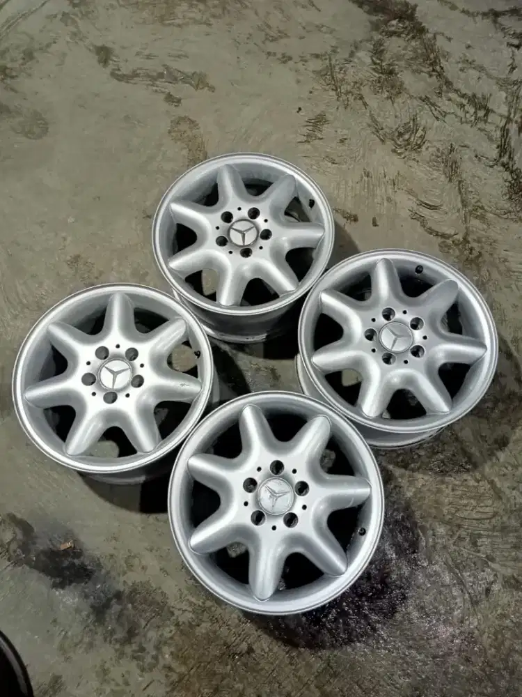 Velg Oem Mercy di Indonesia - OLX Murah Dengan Harga Terbaik - OLX.co.id