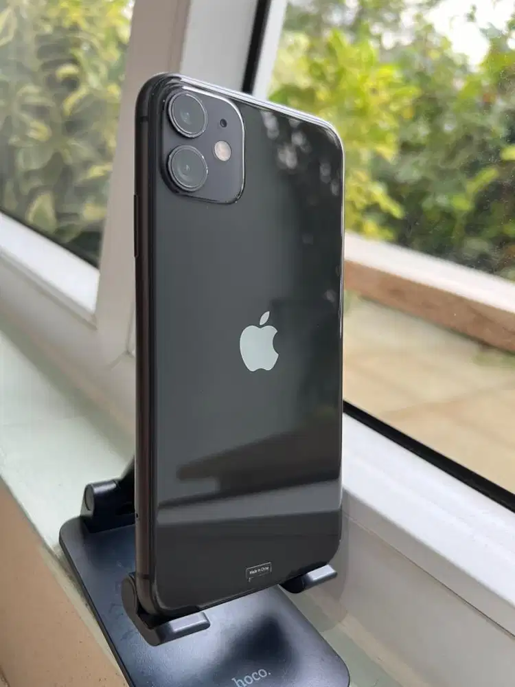 Iphone 11 128GB Hitam ex Ibox Istimewa - Handphone - 914280133