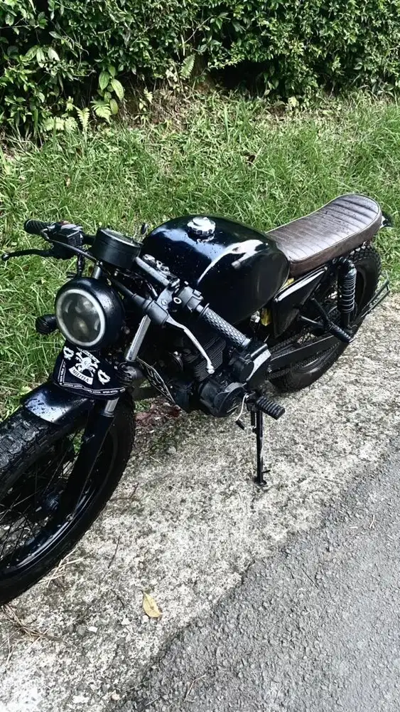 JUAL MOTOR CUSTOM CAFERACER TIGER REVO - Motor Bekas - 914163723