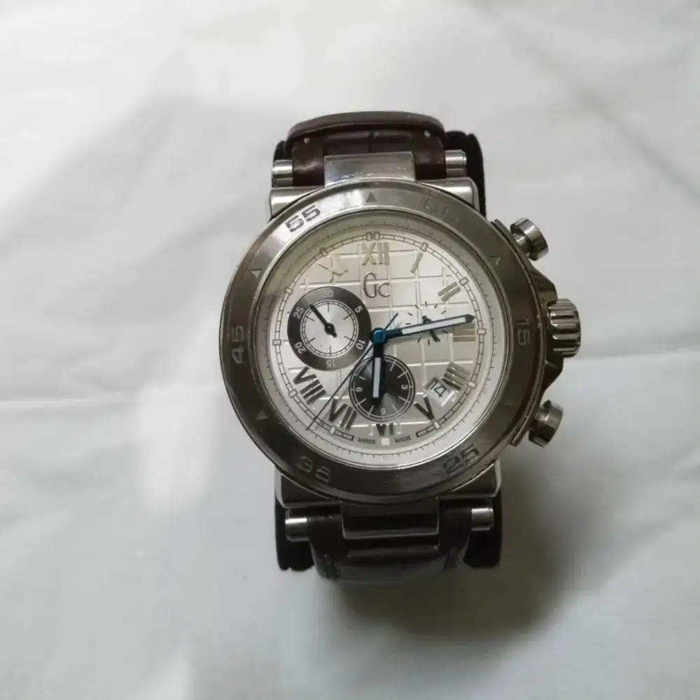 Jam Tangan Guess Collection di Indonesia - OLX Murah Dengan Harga ...