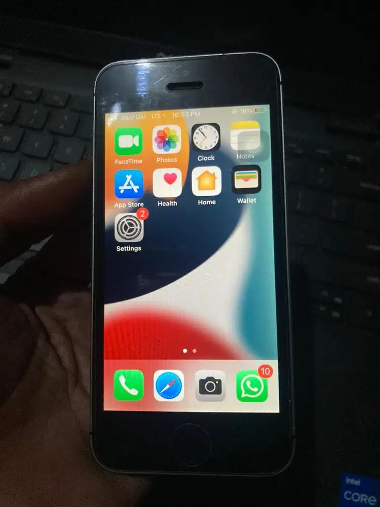 Iphone Se 16gb di Indonesia - OLX Murah Dengan Harga Terbaik - OLX.co.id