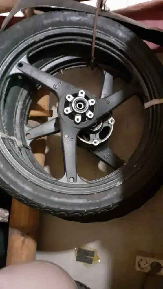 Velg Dan Ban Bekas di Depok Kota - OLX Murah Dengan Harga Terbaik - OLX ...