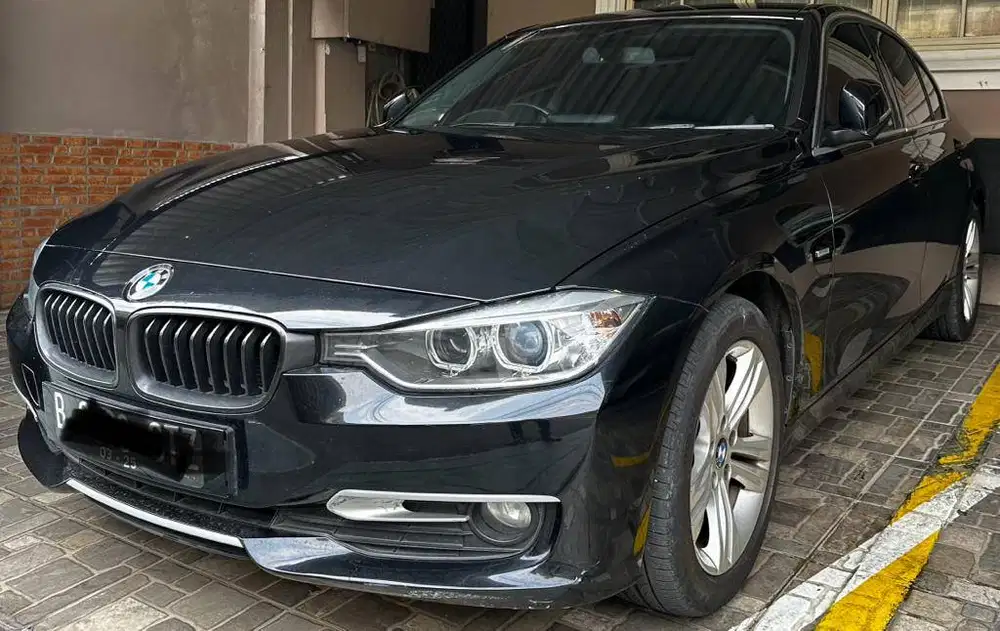 Dijual BMW hitam 2015 - Mobil Bekas - 912578074