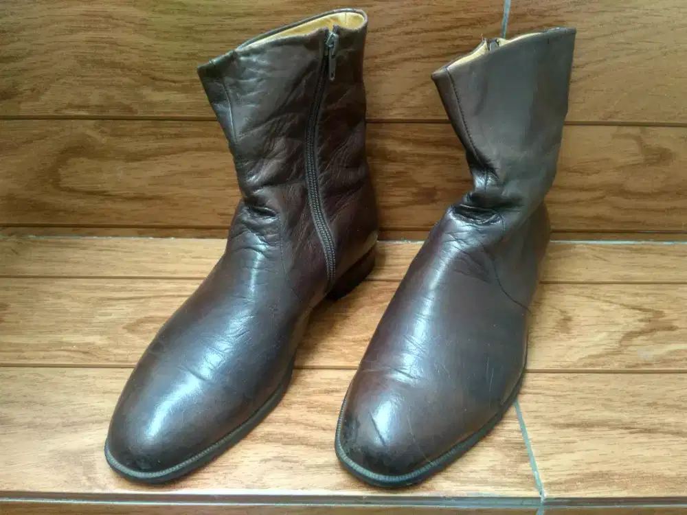 Sepatu Bally di Jawa Barat - OLX Murah Dengan Harga Terbaik - OLX.co.id