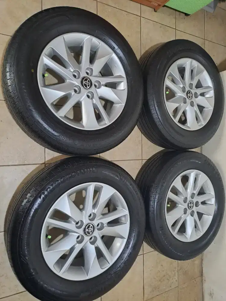 Velg Oem Innova Reborn - Mobil Murah Dengan Harga Terbaik - OLX.co.id