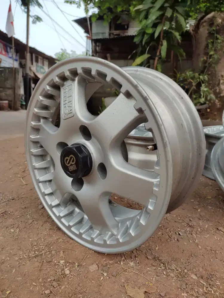 Velg Rally di Indonesia - OLX Murah Dengan Harga Terbaik - OLX.co.id