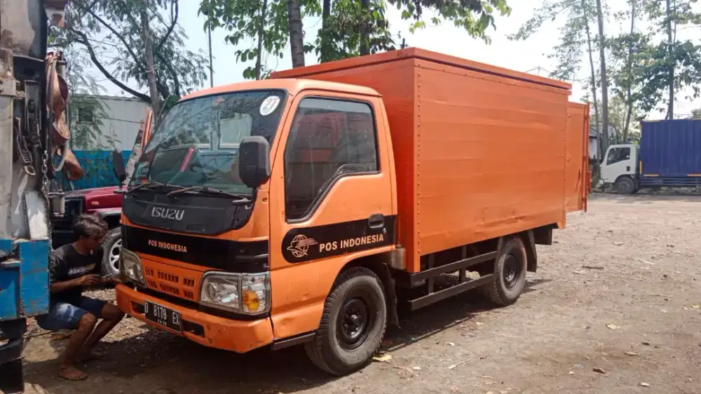 Isuzu NHR - Mobil Murah Dengan Harga Terbaik - OLX.co.id