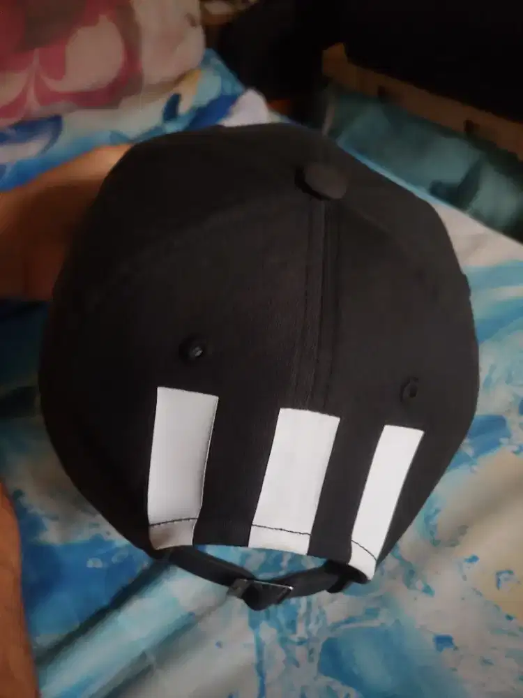 Adidas Bekas di Indonesia - OLX Murah Dengan Harga Terbaik - OLX.co.id