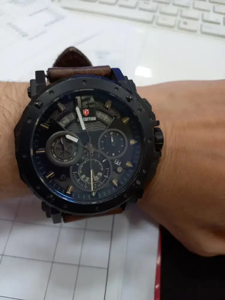 Jam Tangan Pria di Kemayoran - OLX Murah Dengan Harga Terbaik - OLX.co.id