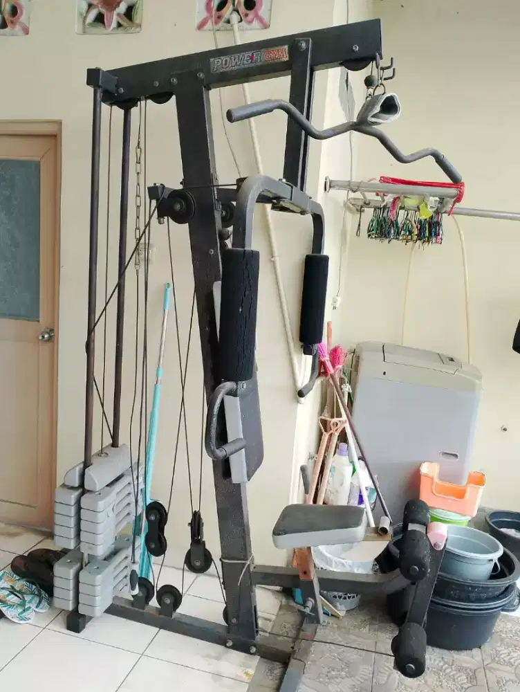 Dijual cepat treadmil alat berat angkat besi - Olahraga - 913363316