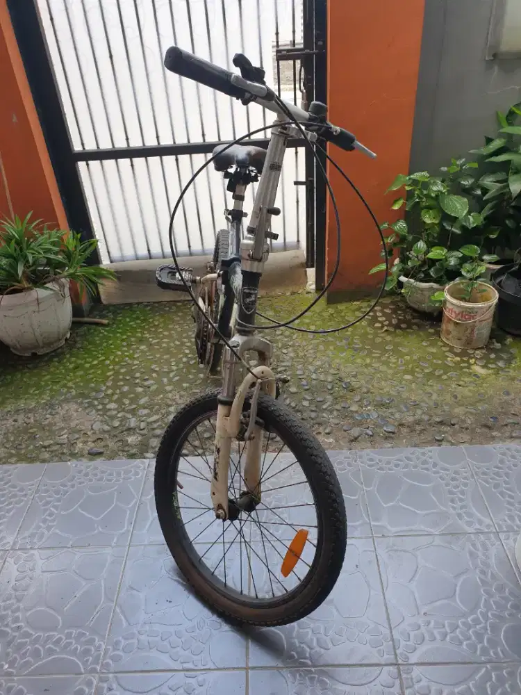 Sepeda Lipat Bekas di Indonesia - OLX Murah Dengan Harga Terbaik - OLX ...