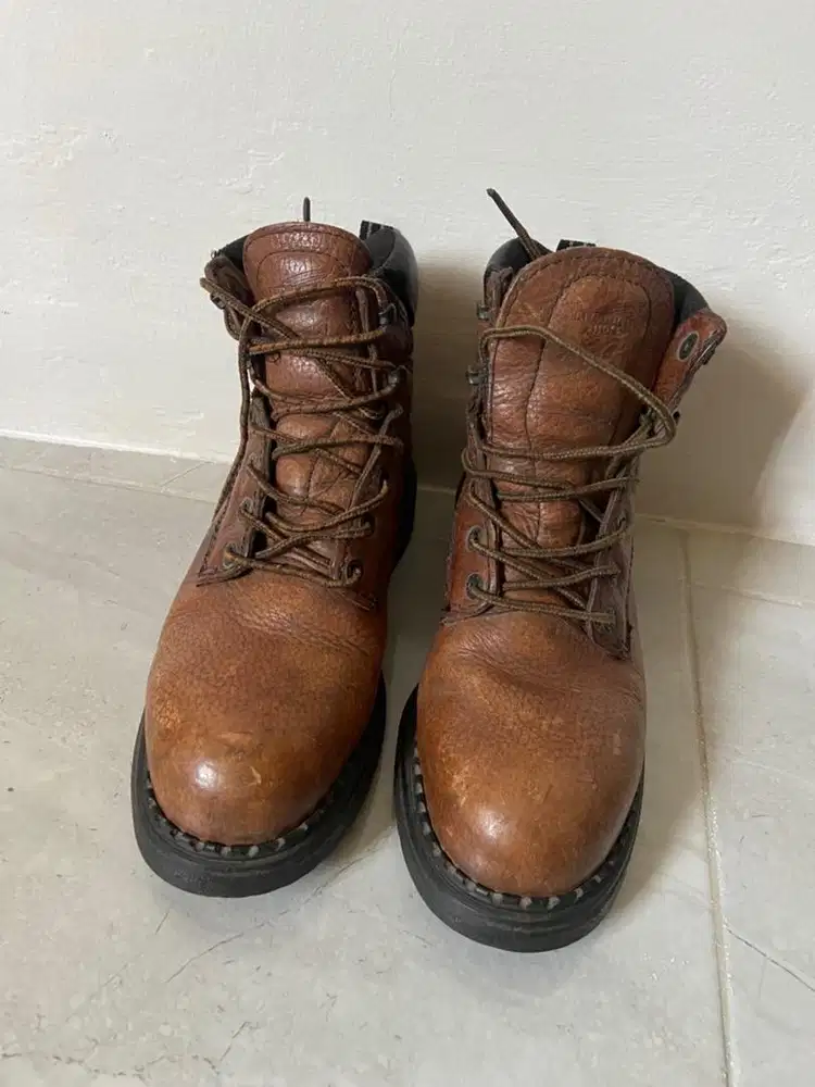 Sepatu Red Wing di Indonesia - OLX Murah Dengan Harga Terbaik - OLX.co.id