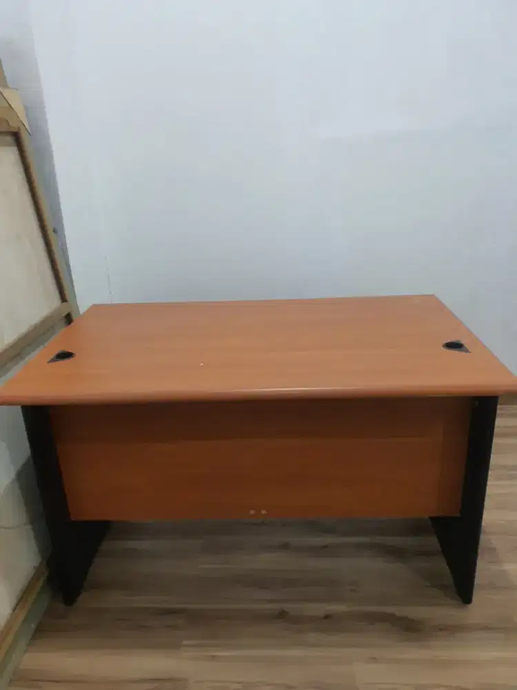 Meja Bekas Bekas di Indonesia - OLX Murah Dengan Harga Terbaik - OLX.co.id