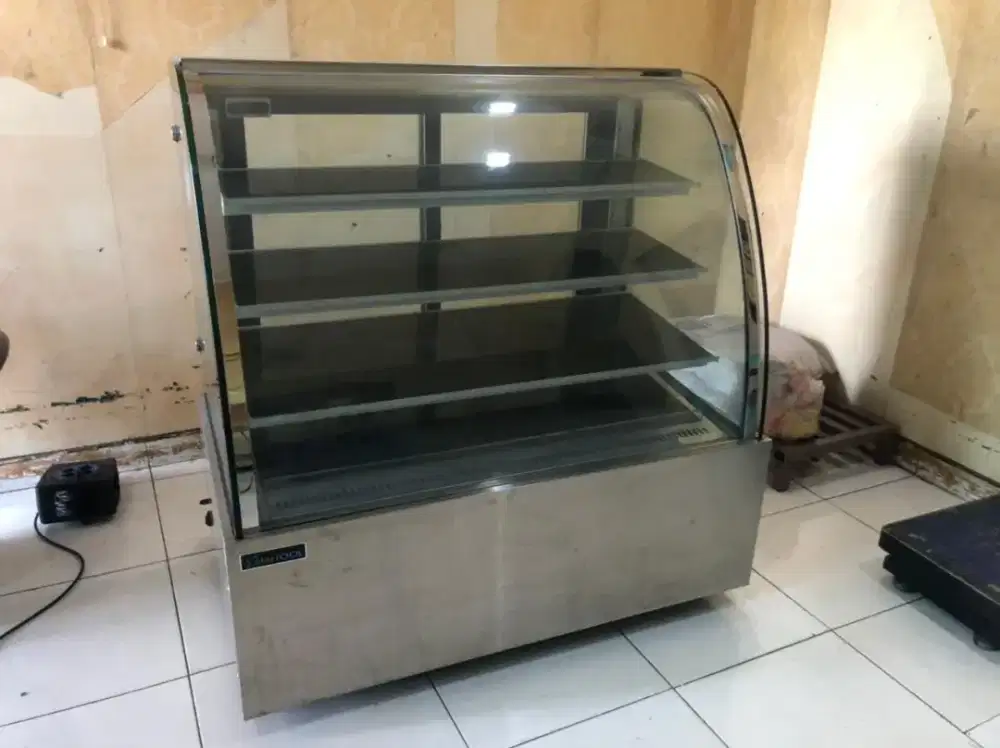 Showcase Cake di Indonesia - OLX Murah Dengan Harga Terbaik - OLX.co.id