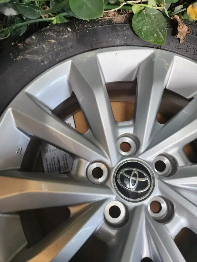 Velg Innova Zenix di Indonesia - OLX Murah Dengan Harga Terbaik - OLX.co.id