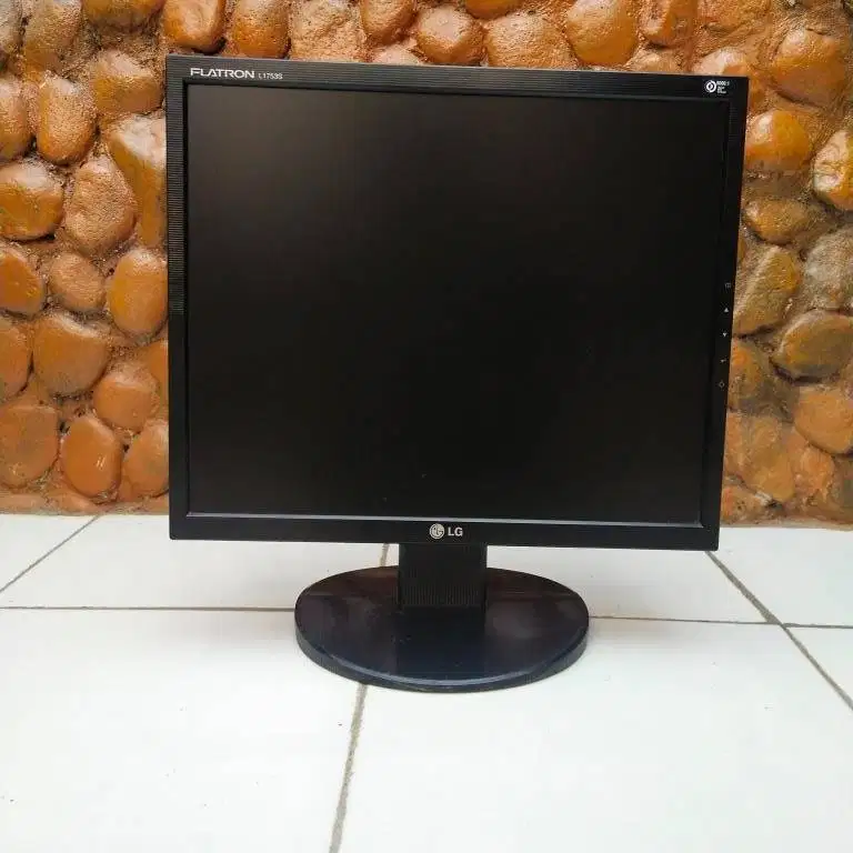Monitor Bekas di Banjaran - OLX Murah Dengan Harga Terbaik - OLX.co.id