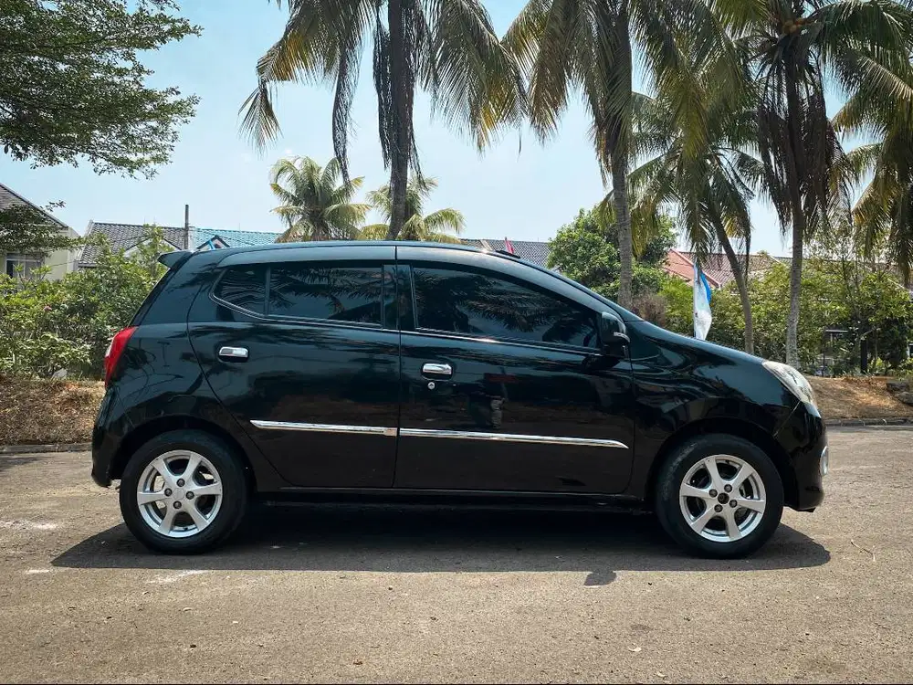 Ayla 2014 - Mobil Murah Dengan Harga Terbaik - OLX.co.id